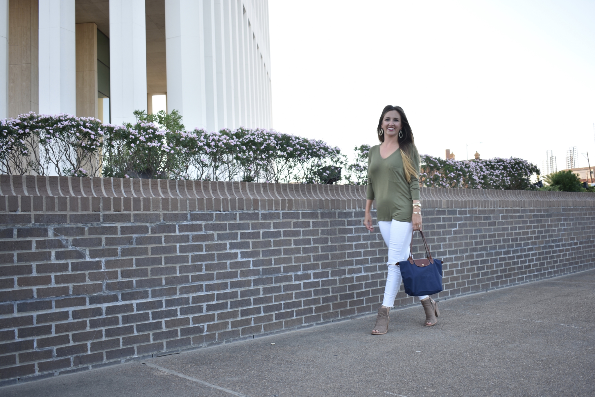 Non-Fashion Blogger Instagram Accounts I Love – Cait and Co. Blog